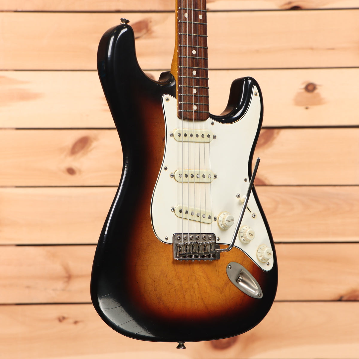 Whitfill Custom Guitars S Style Relic - Sunburst – Righteous Guitars